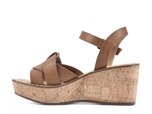 White Mountain Simple Wedge Sandal | DSW