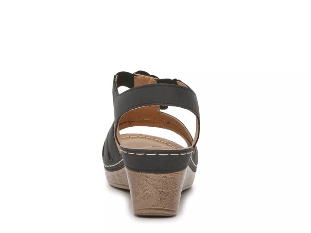 Good Choice Beck Sandal - Free Shipping | DSW