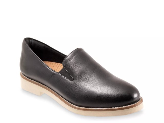 Softwalk Whistle II Slip-On - Free Shipping | DSW