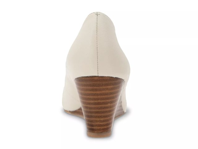 Andre Assous Khloe Wedge Pump Free Shipping Dsw