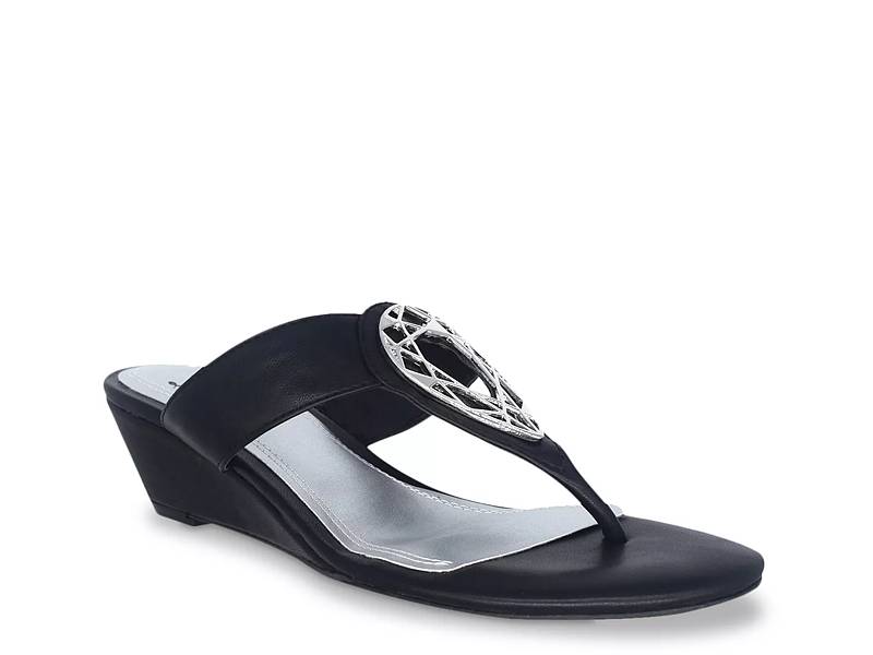 Baretraps Brett Wedge Sandal - Free Shipping | DSW