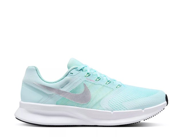 Nike Run Swift 3 Running Shoe - Women's - Free Shipping | DSW