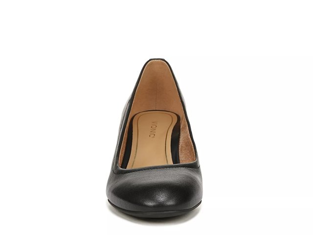 Vionic Carmel Pump - Free Shipping | DSW