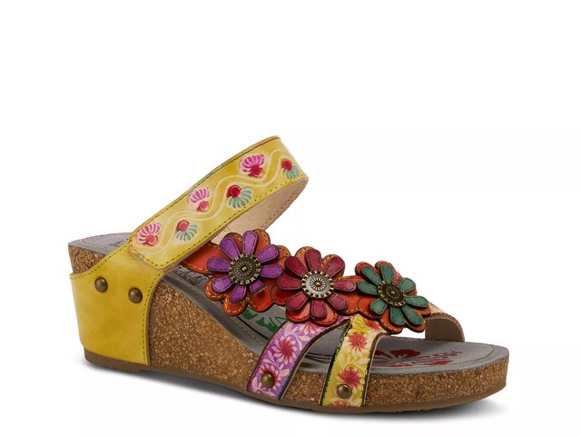 L'Artiste by Spring Step Delight Wedge Sandal - Free Shipping | DSW