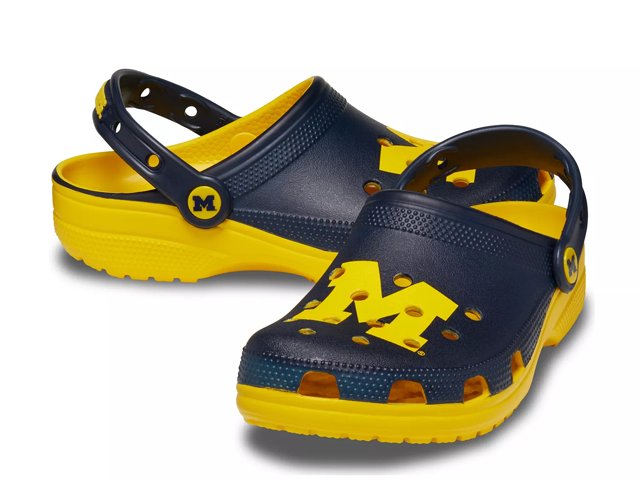 Ncaa crocs store