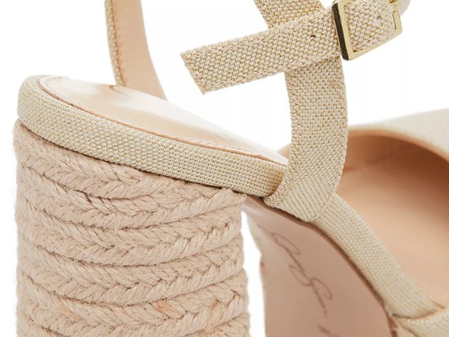 Jessica Simpson Ezulah Platform Pump - Free Shipping | DSW Jessica Simpson Ezulah Platform Pump - Free Shipping | DSW