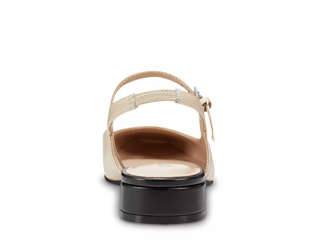 Unisa Sadria Flat - Free Shipping | DSW