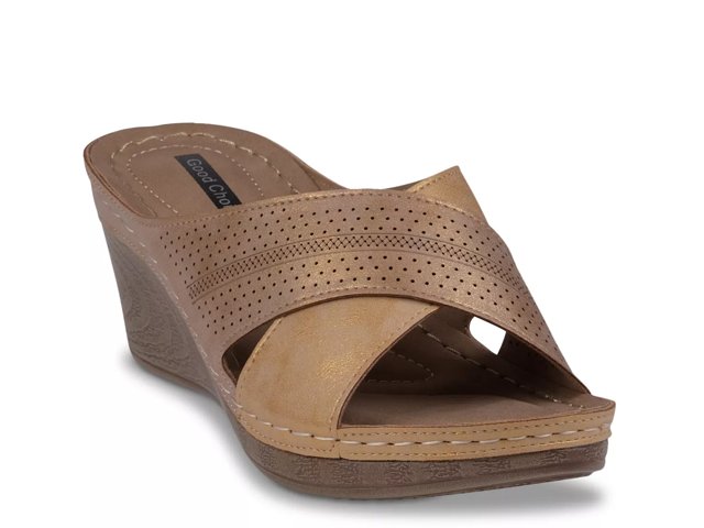 Good Choice Hayden Wedge Sandal - Free Shipping | DSW