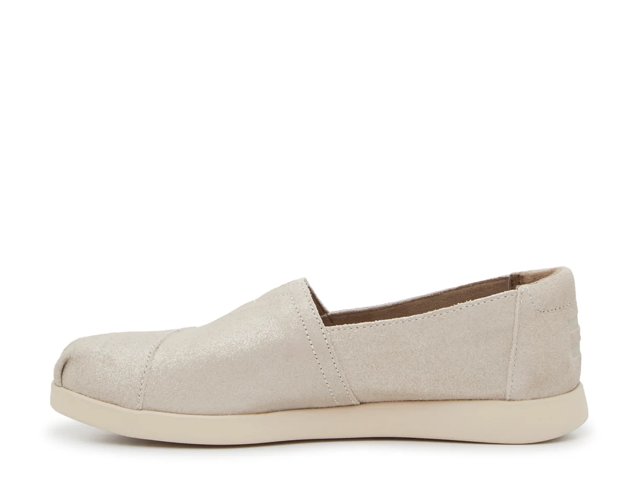 toms white