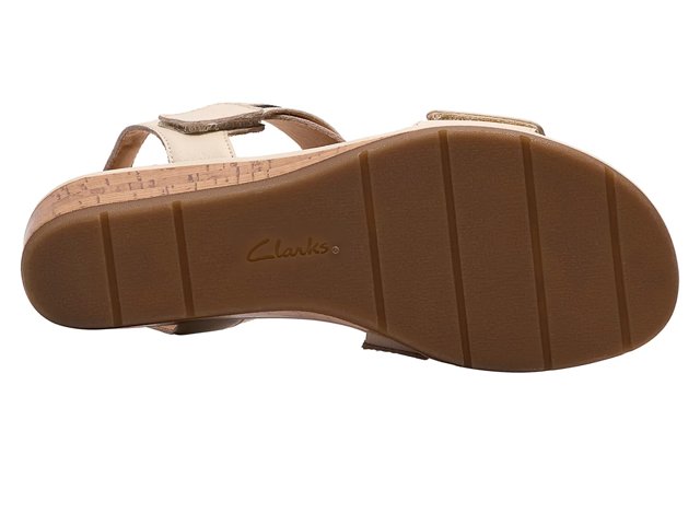 Clarks Kacha Wave Wedge Sandal - Free Shipping | DSW